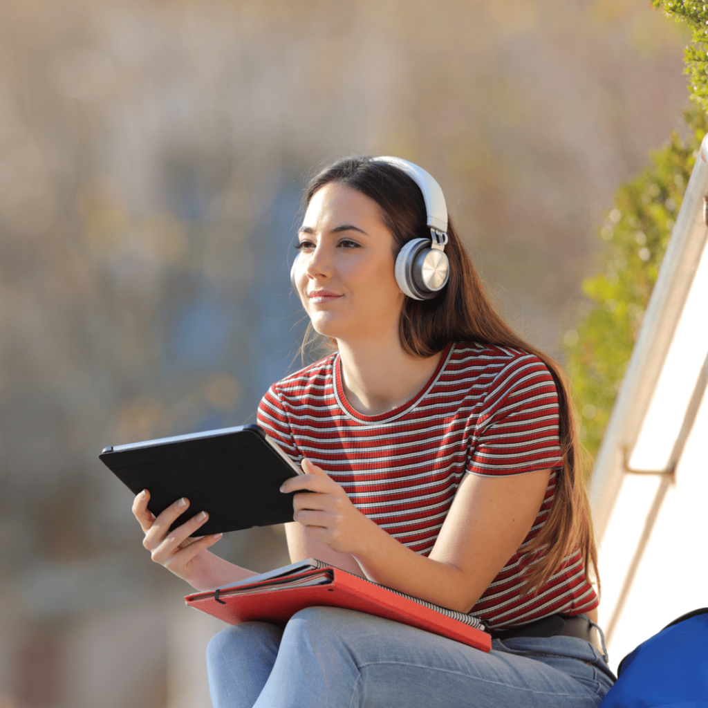 Create Personalized Learning Paths with SimpliTrain LMS